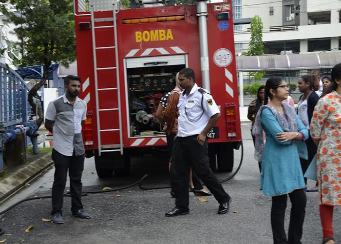 Fire Truck Demo & Fire Safety Guidelines - Giis, Kl - 24Th October, 2017