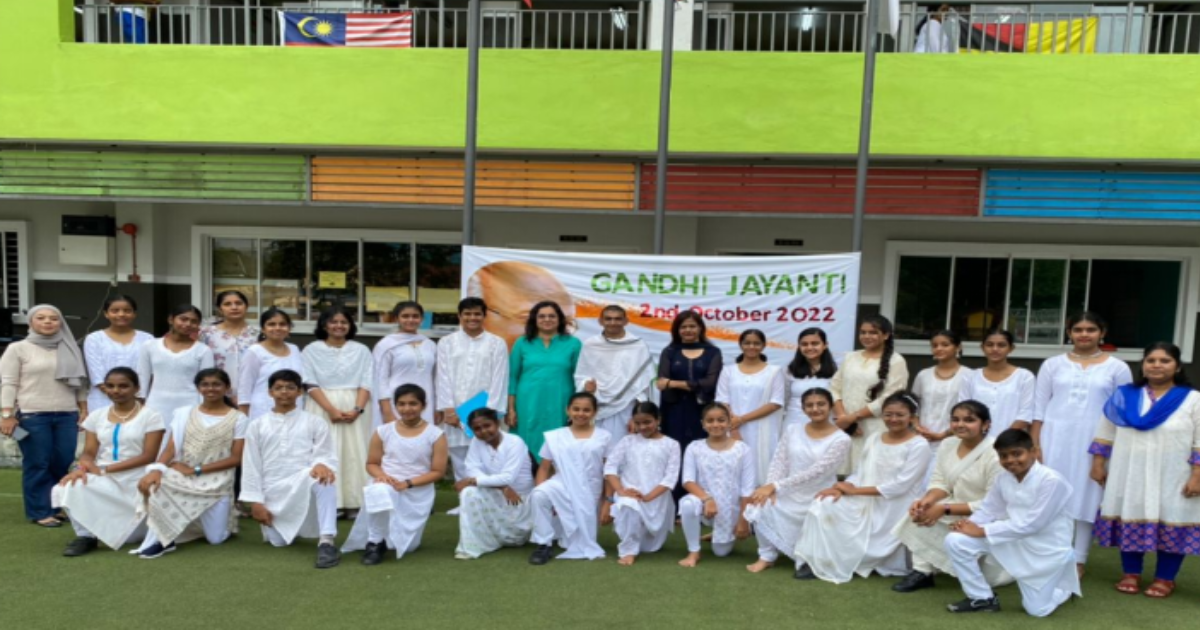 Giis Kl: Gandhi Jayanti Special Assembly