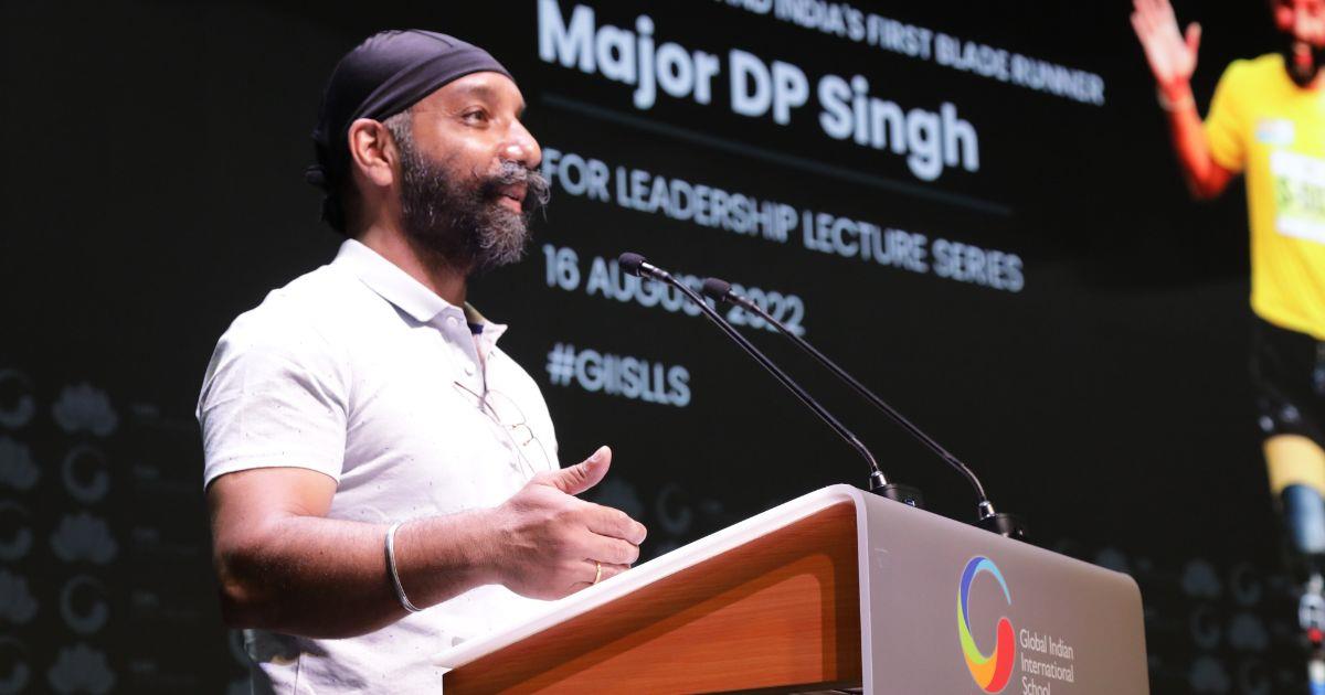 India’S First Blade Runner Major Dp Singh Inspires Smart Campus ...