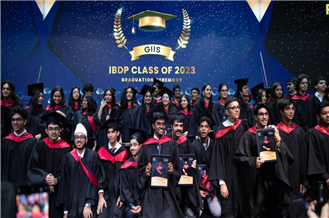 Smart Campus Commemorates The Accomplishments Of The Ibdp 2023 Cohort ...