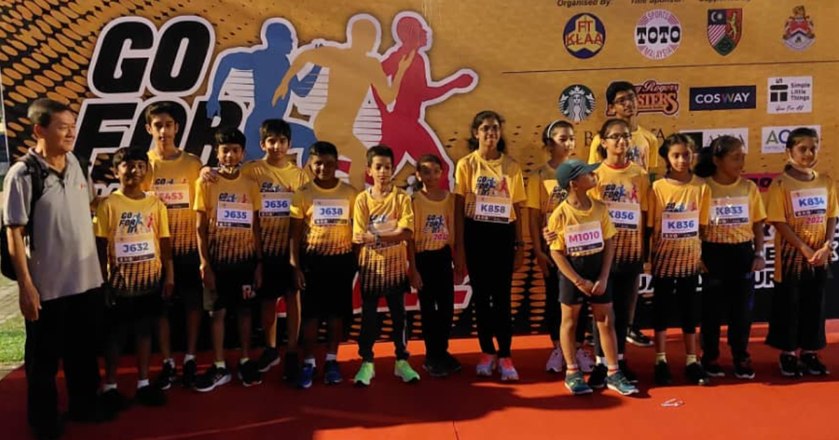 Giis Kl Participates In The Klaa Cross-Country Run