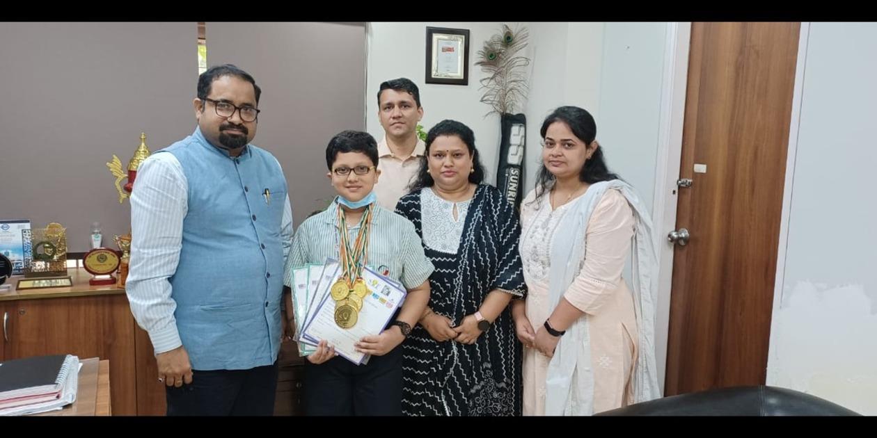 Smayan Bhatt Of Giis Noida Bags International Rank 1 In Imo And Igko